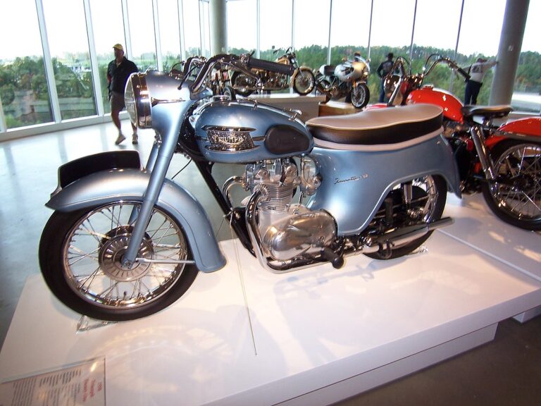 Triumph Rocket 3 – Specs Motorcycles