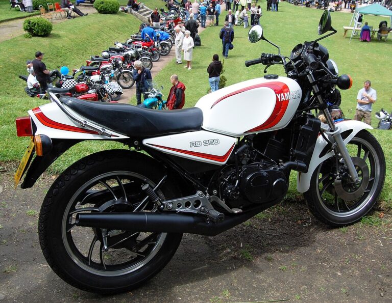 Yamaha XS400 – Specs Motorcycles