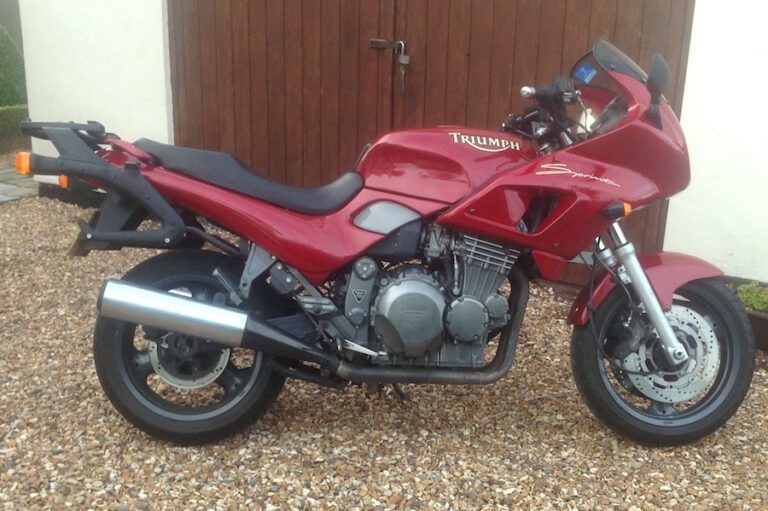 Comparison Specs Triumph Rocket 3 Storm All Models 2025 Power Features ...