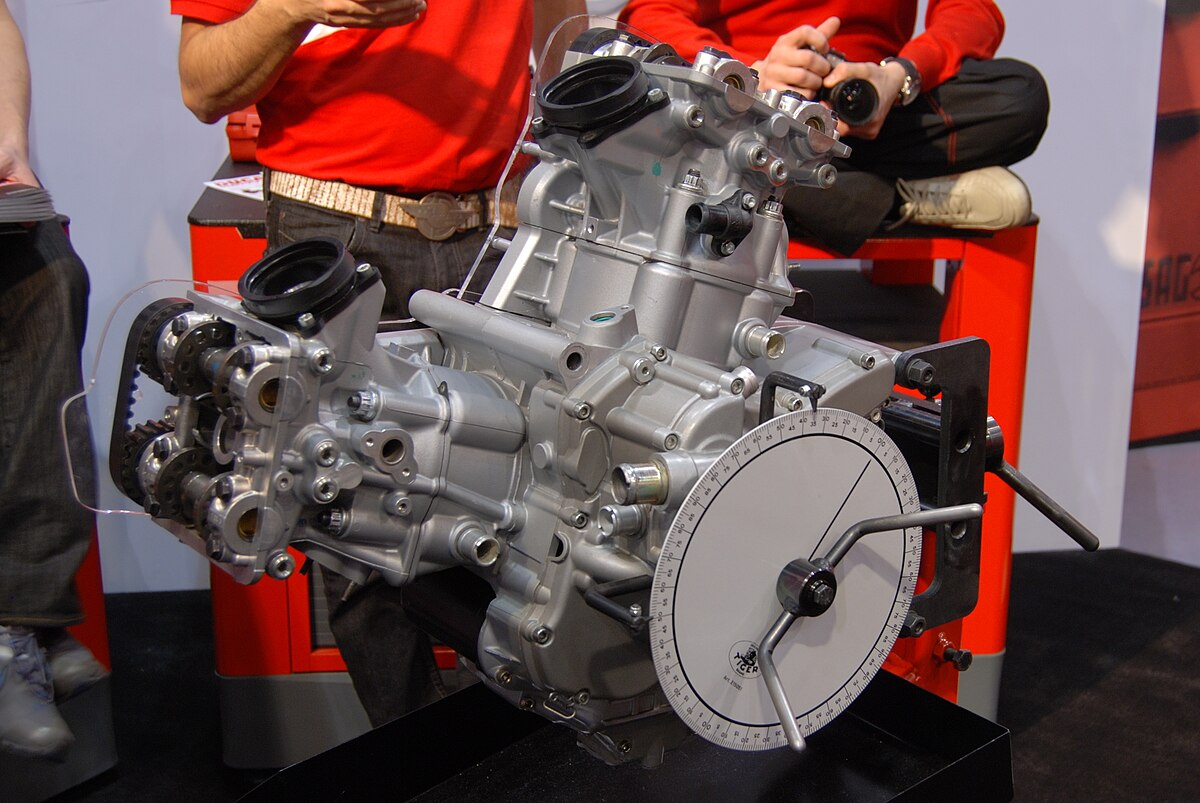 Ducati 916 – Motorcycle Specs & Technical Data